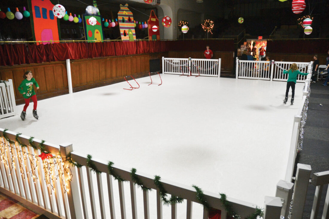 Community members make one last trip to Discovery World’s skating rink ...